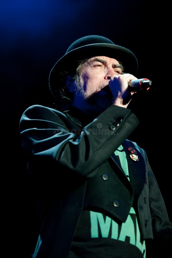 Joaquin Sabina editorial photography. Image of stage - 16609492