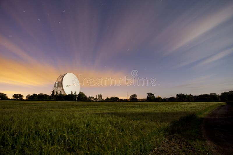 Jodrell bank at night stock photo. Image of countryside - 21348698