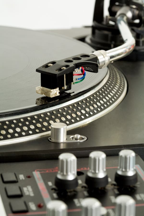 Jogando o disco imagem de stock. Imagem de prata, embrulho - 12173573