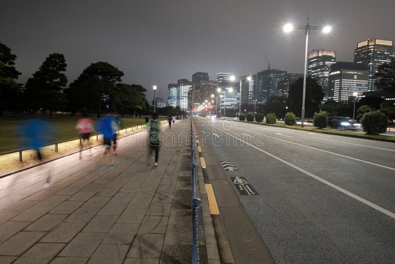 Jogger Route Near the Imperial Palace in Tokyo Stock Photo - Image of ...