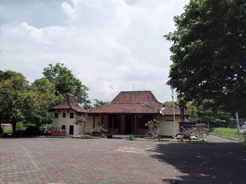 Joglo Traditional House Indonesia Editorial Stock Image - Image of ...