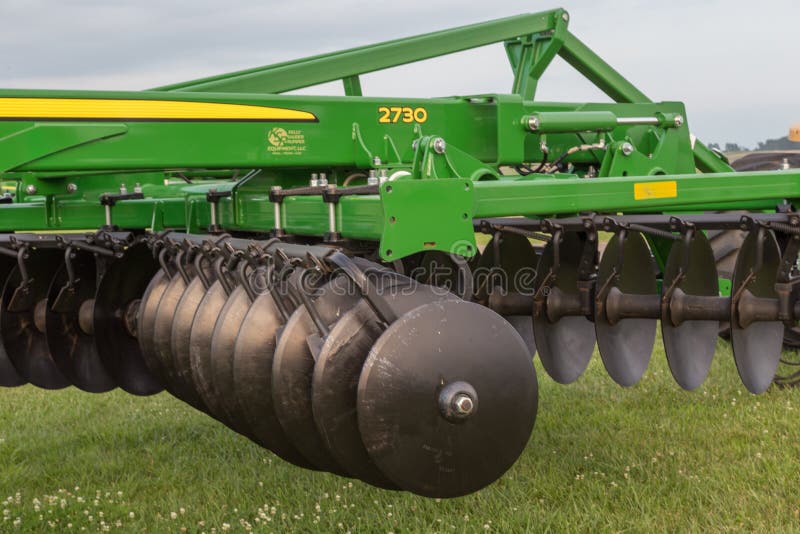 John Deere Disc Ripper Model 2730 Foto editorial - Imagen de cierre ...