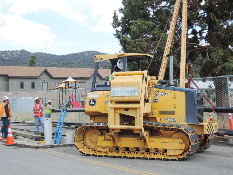 John Deere Pipe Laying Machine Editorial Photography - Image of lake ...