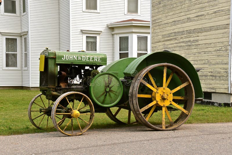 Vecchio Trattore John Deere D'epoca Fotografia Editoriale - Immagine di ...