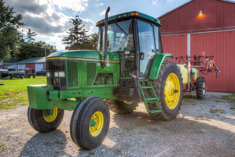 Un Tractor Verde Viejo 2030 De John Deere Imagen de archivo editorial ...