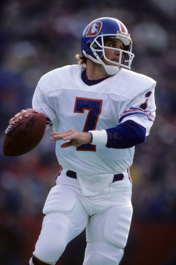 John Elway editorial photography. Image of football, color - 73982187