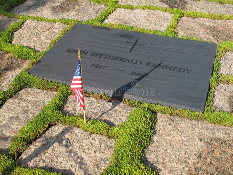 John F. Kennedy Grave Stone Editorial Stock Photo - Image of flag, john ...