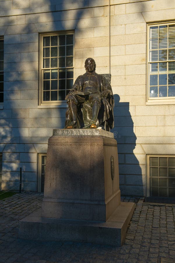 John Harvard Statue in Harvard University, Boston, USA Editorial Stock ...