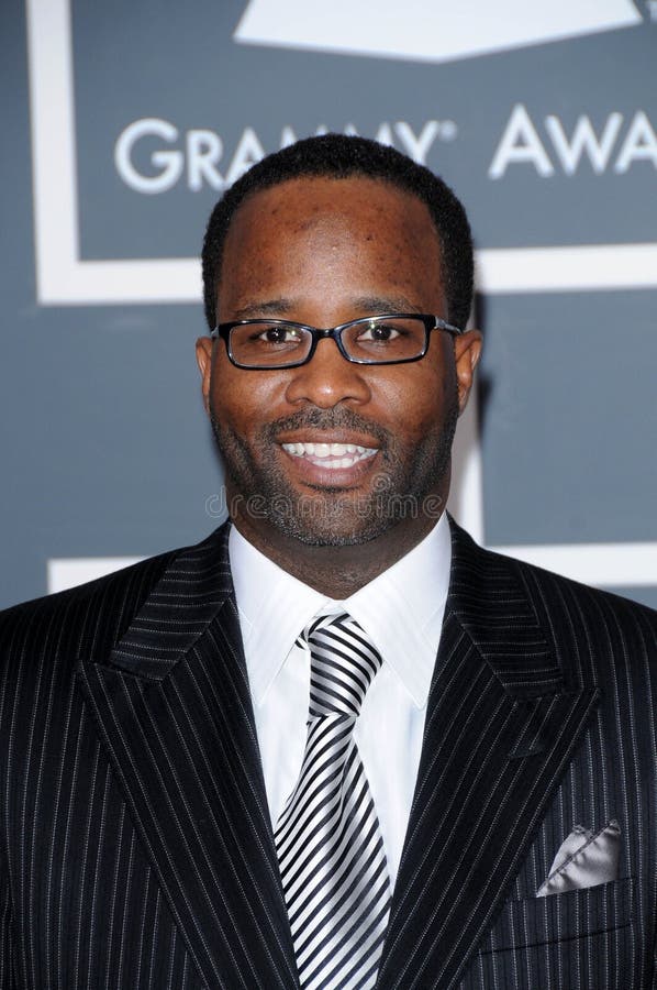 John Wells editorial stock photo. Image of staples, arrivals - 26356543