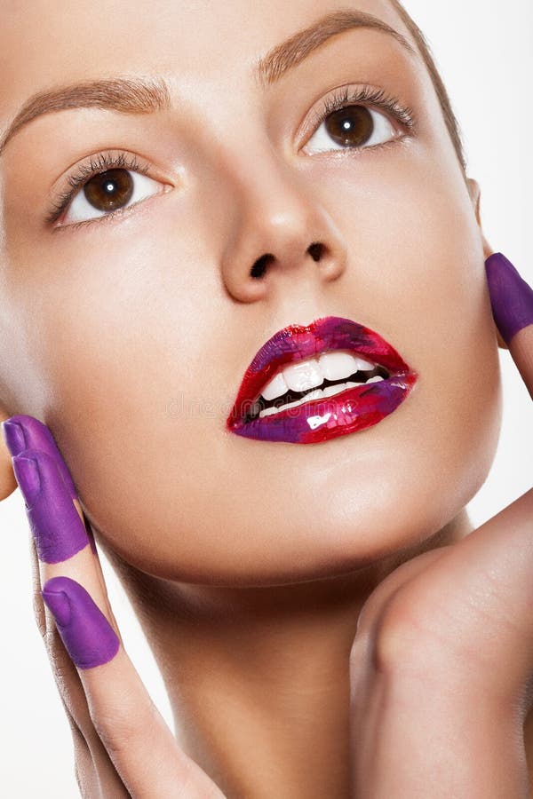 Joli visage image stock. Image du femelle, sain, fermer - 28091315