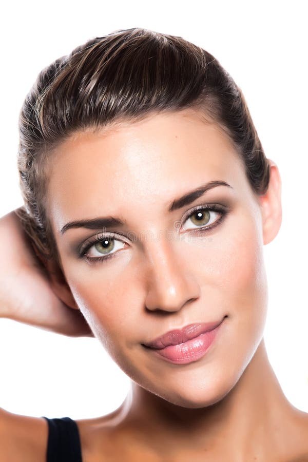 La Femme Avec Le Joli Visage Font Son Maquillage Dehors Photo stock ...