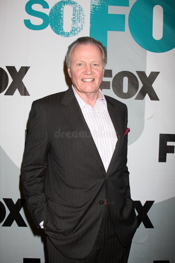 Jon Voight editorial stock image. Image of arriving, voight - 38018519