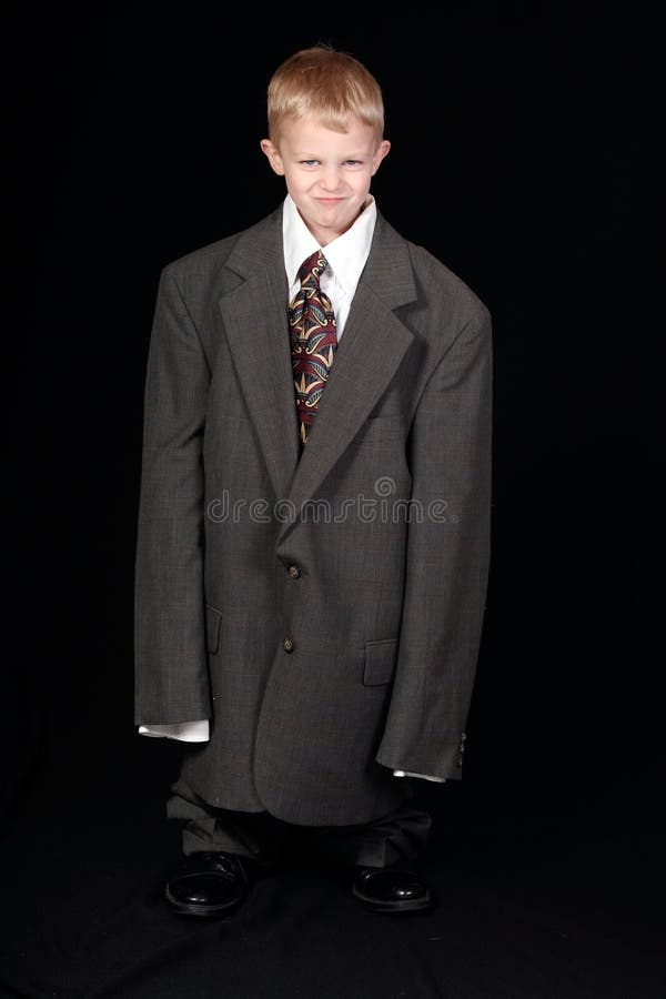 Jongen in Het Pak Van De Papa Stock Afbeelding - Image of band, jongen ...