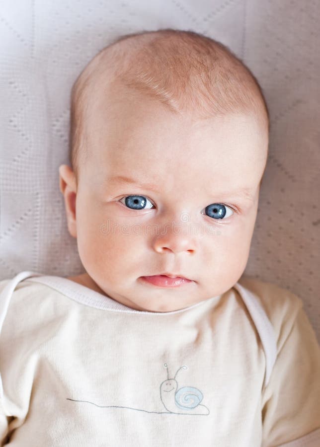 Jongen Van De Portret De Mooie Baby Stock Afbeelding - Image of ...