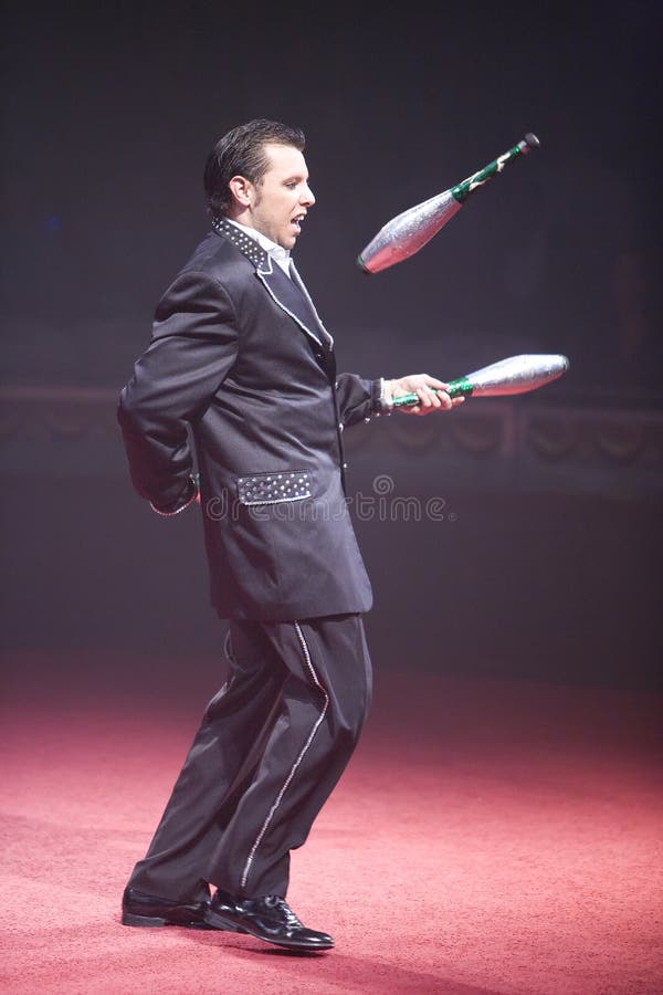 Jongleur de Cirque image éditorial. Image du vargas, rendement - 18522665