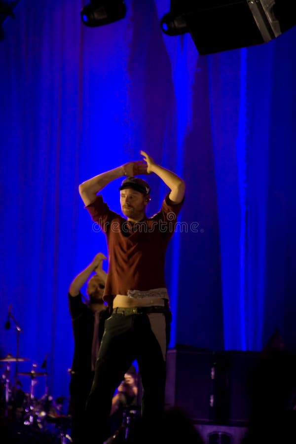 Jonny Buckland de Coldplay imagen de archivo editorial. Imagen de ...