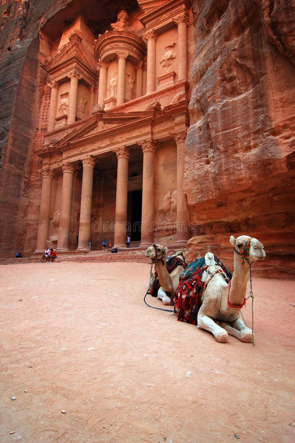 Skarbiec, Petra zdjęcie stock. Obraz złożonej z arabel - 34389546