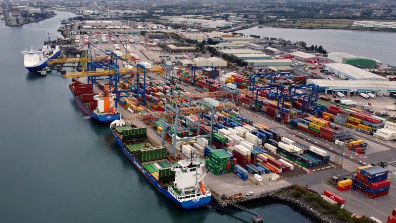 JORK RULER and BG RUBY Unloading Containers by Crane Working Container ...