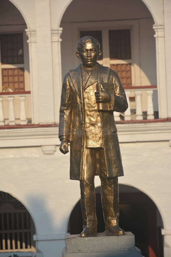 Jose Rizal Statue at Taal in Batangas, Philippines Editorial Stock ...