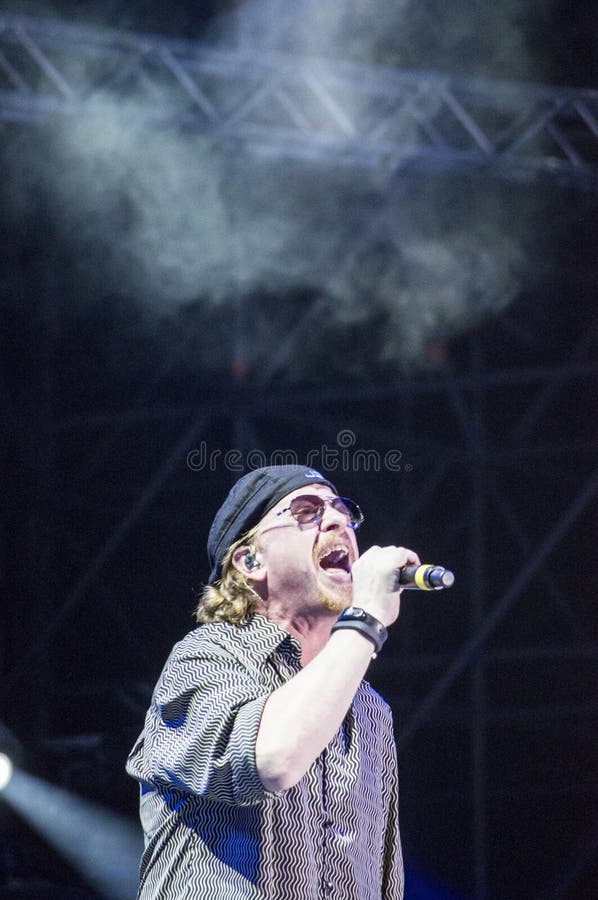 Joseph Williams De Toto Vivo Imagen de archivo editorial - Imagen de ...