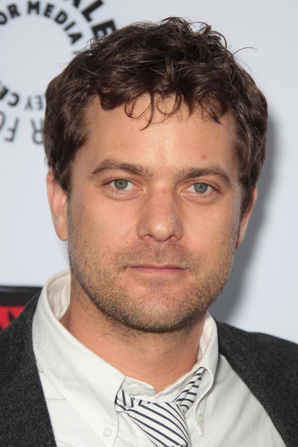 Joshua Jackson editorial photo. Image of center, hills - 25273826
