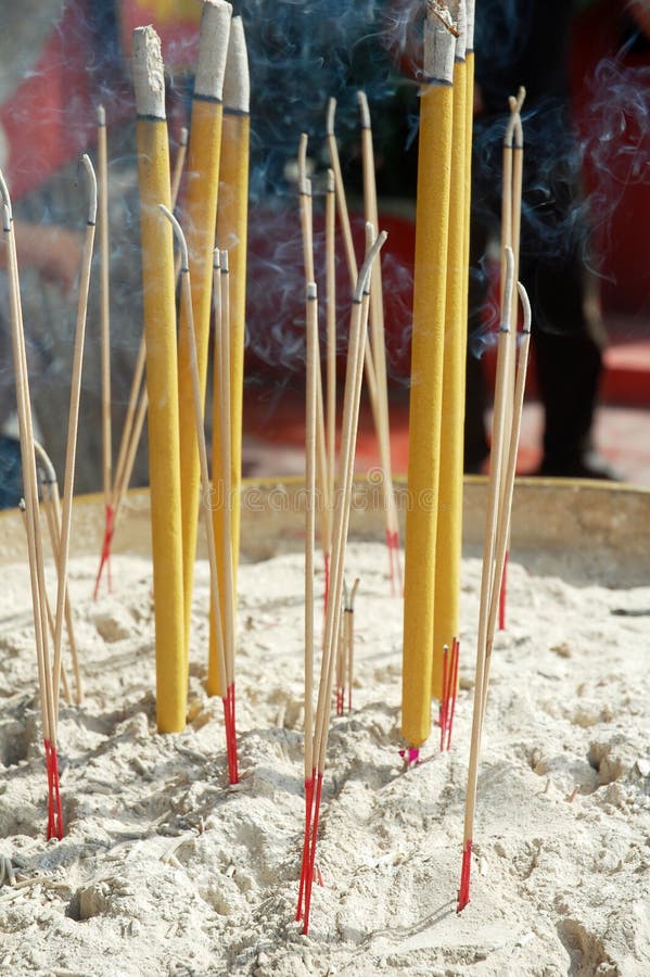 Jossstick arkivfoto. Bild av nytt, tempel, stick, brännskada - 16450742