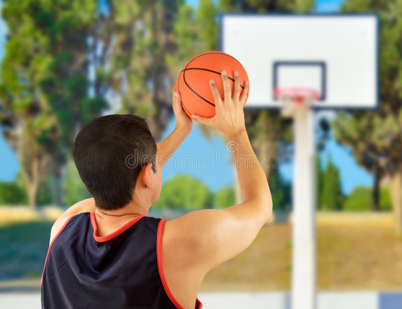 Lignes De Lancer Franc Du Terrain De Basket Public Image stock - Image ...