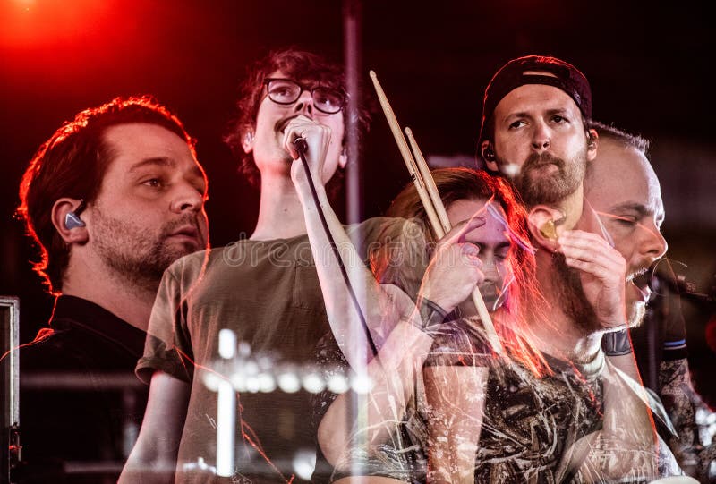 Joywave in Concert at the Coral Sky Ampitheatre Editorial Image - Image ...