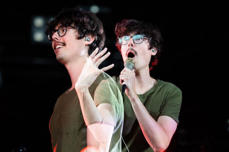 Joywave in Concert at the Coral Sky Ampitheatre Editorial Photo - Image ...