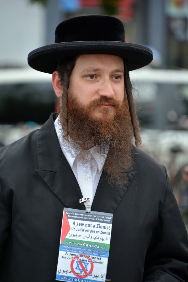 Det Judiska Barnet Firar Simchat Torah Redaktionell Arkivbild - Bild av ...