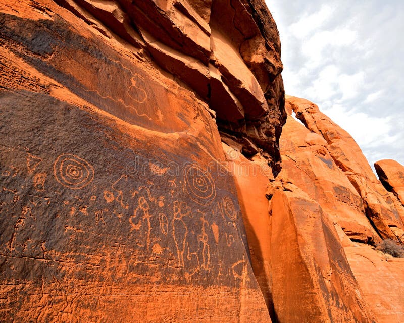 Jug Handle Arch, Moab, Utah Editorial Photo - Image of clouds, utah ...