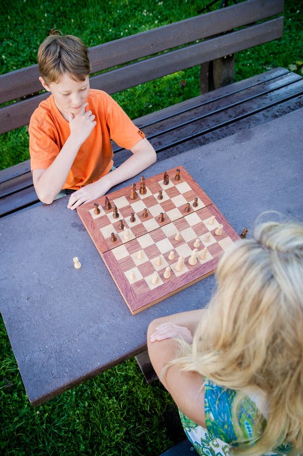 Movimiento De Ajedrez Siguiente Imagen de archivo - Imagen de pista ...