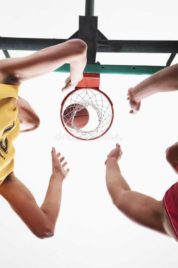 Rebote del baloncesto foto de archivo. Imagen de cesta - 7741774