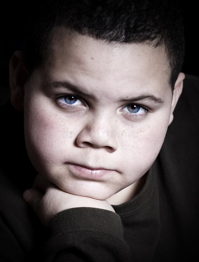 Jugendlich Junge stockfoto. Bild von konzentrieren, afrikanisch - 7835654