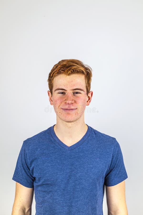 Jugendlich Junge Mit Dem Roten Haar Stockbild - Bild von stattlich ...