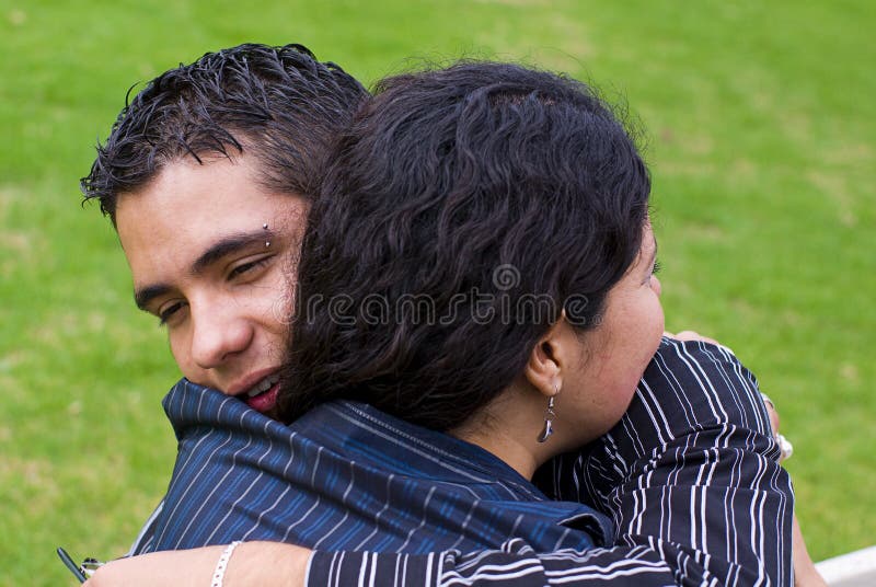 Jugendlich Umarmung Der Frau Stockbild Bild Von Mann Umarmung 6979831