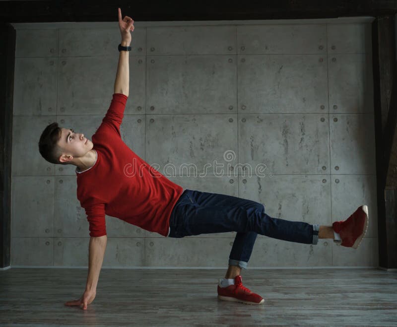 Jugendlichkerl-Tanzen Breakdance Senken Stockfoto - Bild von freizeit ...