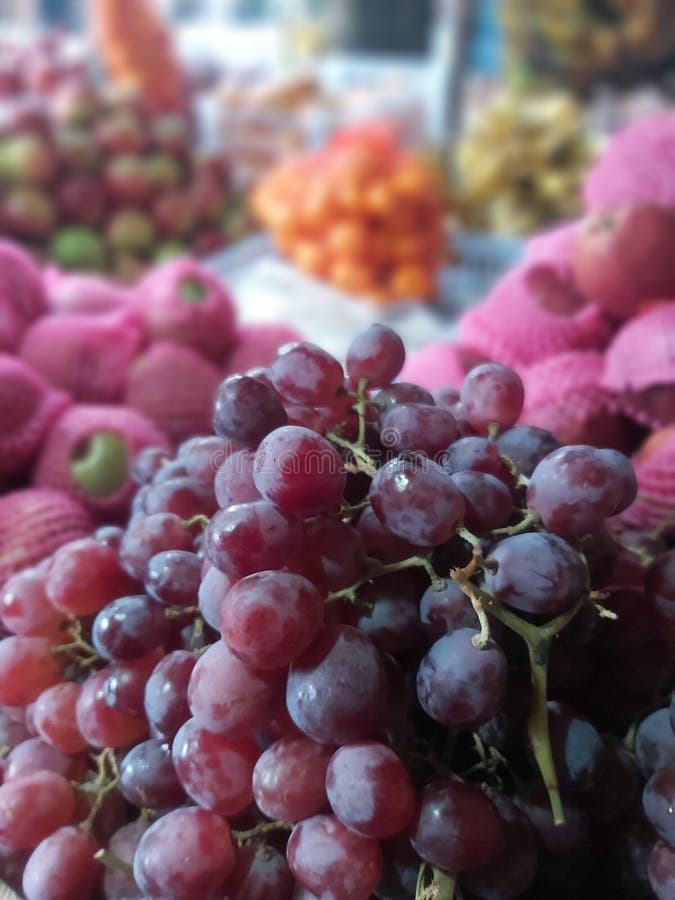 Juicy Garden-fresh Red Grapes ðŸ ‡ Stock Photo - Image of plant, pink ...