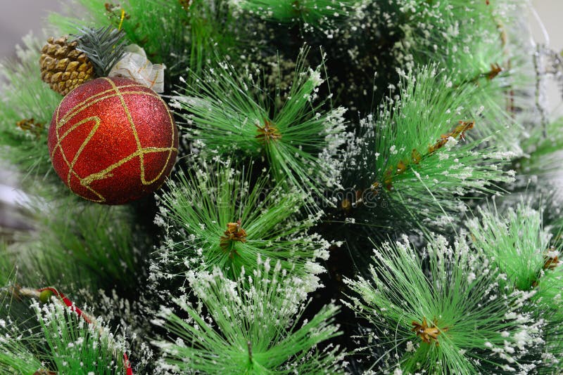 Beautifully Dekorerade Julgranar Arkivfoto - Bild av bollar, dekorerat ...