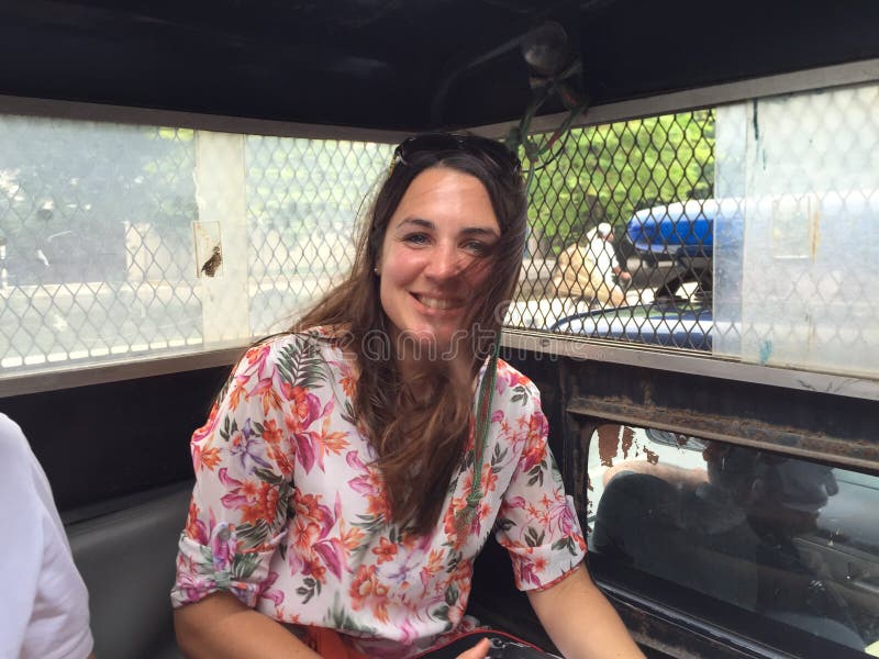 Julia Bauer - Fernsehvorführer - Moderatorin Redaktionelles ...