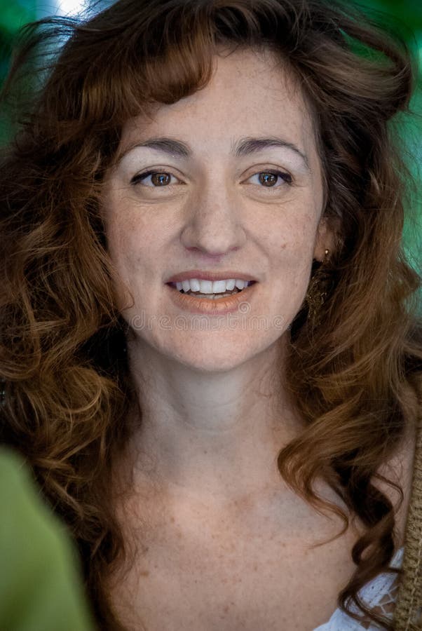 Julia Montejo Smiling and Happy Editorial Photo - Image of famous ...