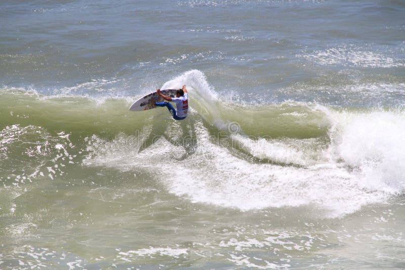Julian Wilson Surfing editorial stock image. Image of surfer - 20282479