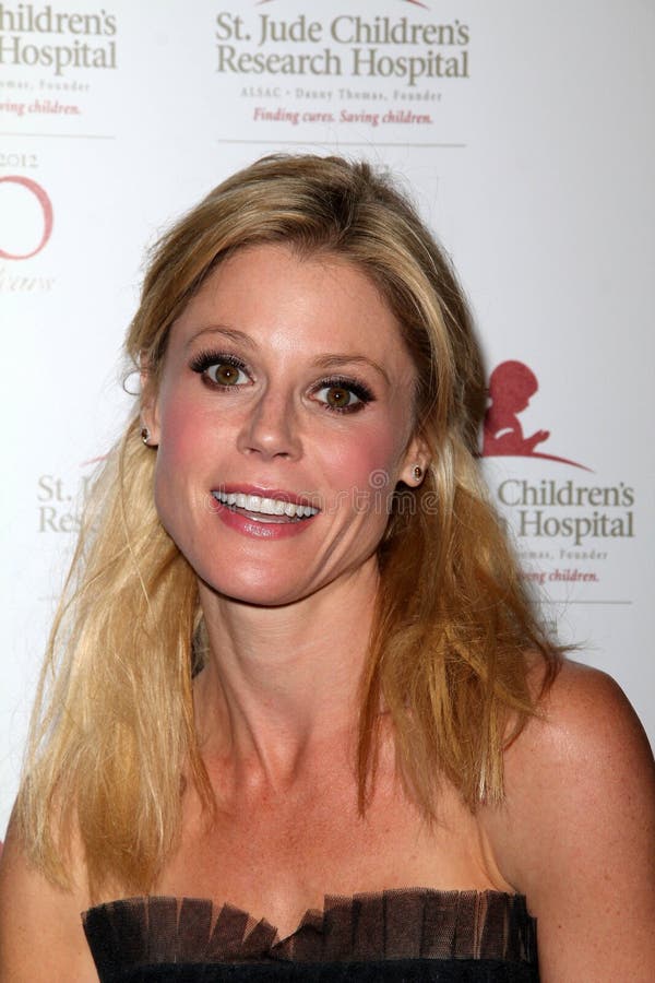 Julie Bowen editorial photography. Image of premiere - 30726182