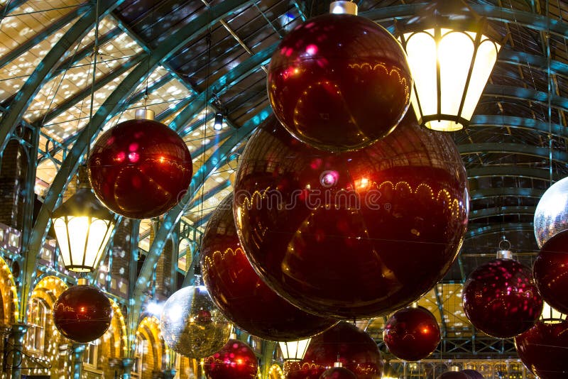 Julpynt fotografering för bildbyråer. Bild av elegantt - 35575455