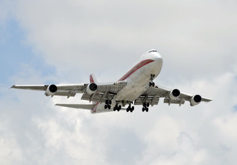 Jumbo jet stock image. Image of flying, boeing, airliner - 7838765