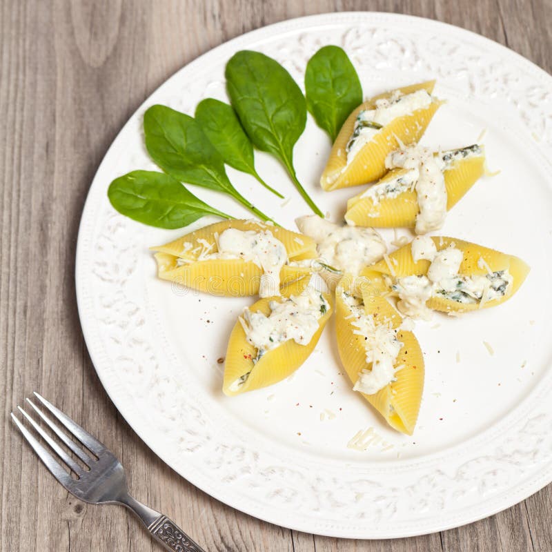 Jumbo Shells pasta stock photo. Image of cook, chicken - 36337906