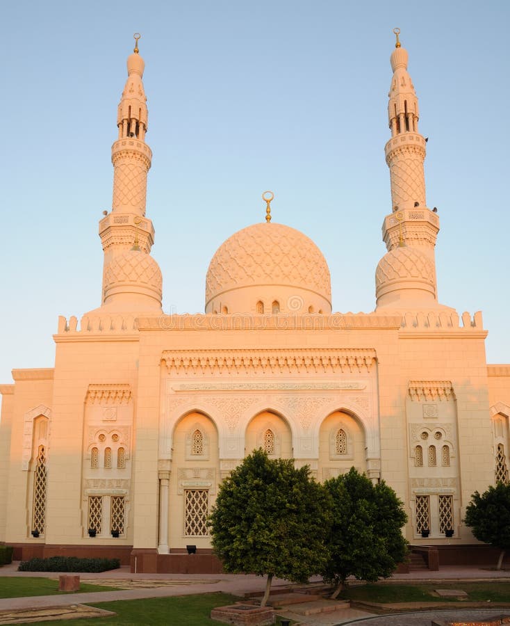 Jumeirah Mosque stock image. Image of spectacular, dubai - 2581099