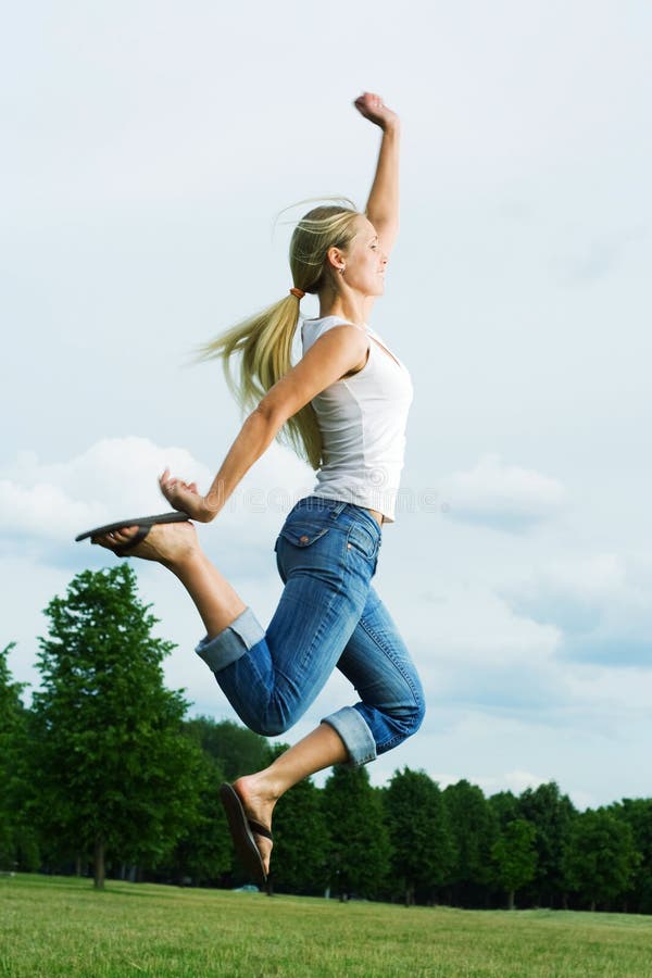 Photos of Model in Image ID 5628636 by Qtrix