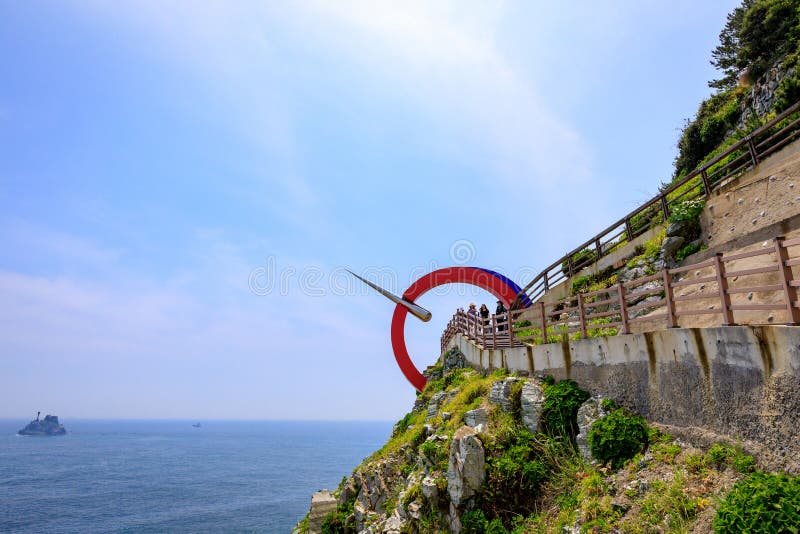 Jun 21, 2017 Yeongdo Lighthouse at Taejongdae Park, Busan, South ...