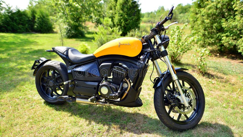 The Junak M15 Motorcycle is a Combination of the Classic Cruiser Line ...